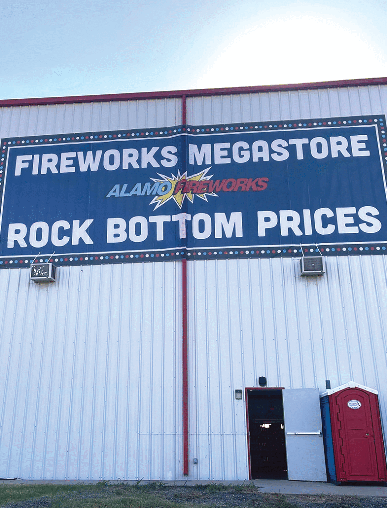 Alamo Fireworks Megastore/Stand - Little Elm - https://alamofireworks.com