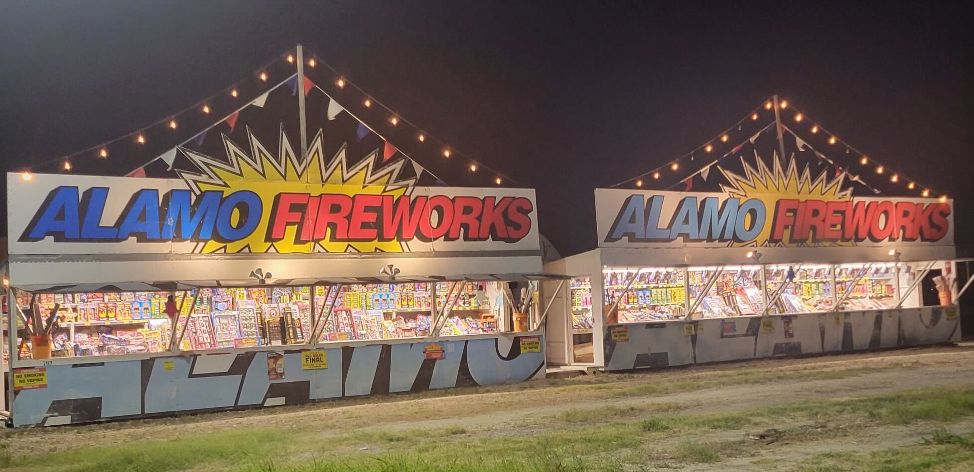 Alamo Fireworks Stand – Forney