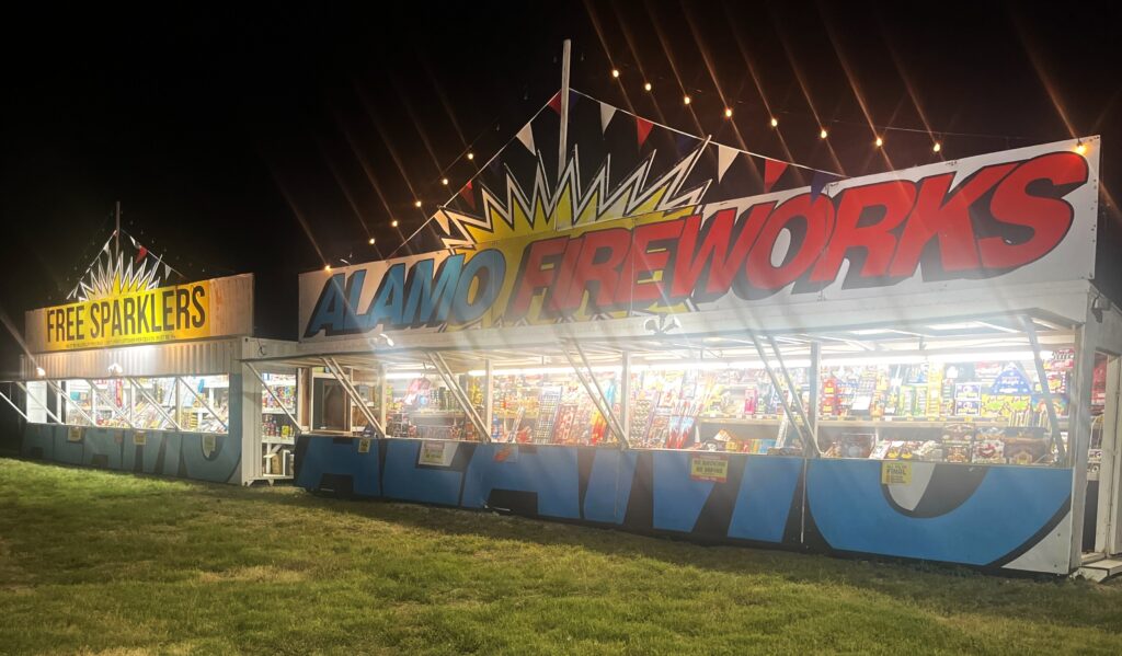 Alamo Fireworks Stand – Bartonville