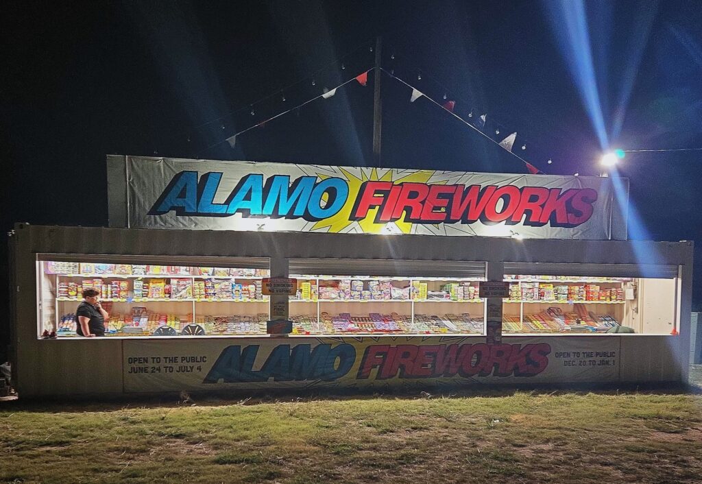 Alamo Fireworks Stand – Amarillo Western St